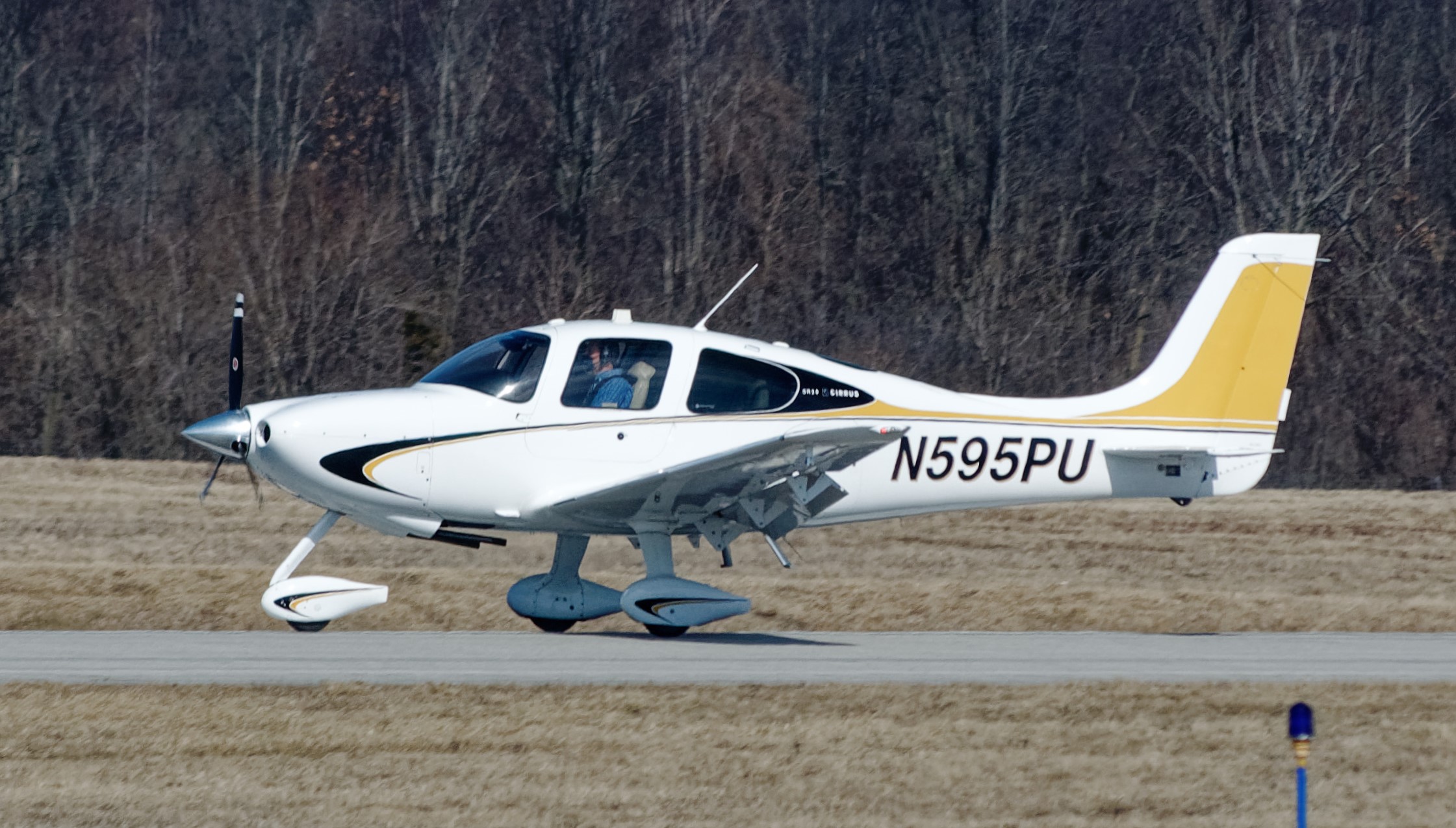 Mohawk Flying Club – Grand Rapids, Michigan based, 4-plane flying club